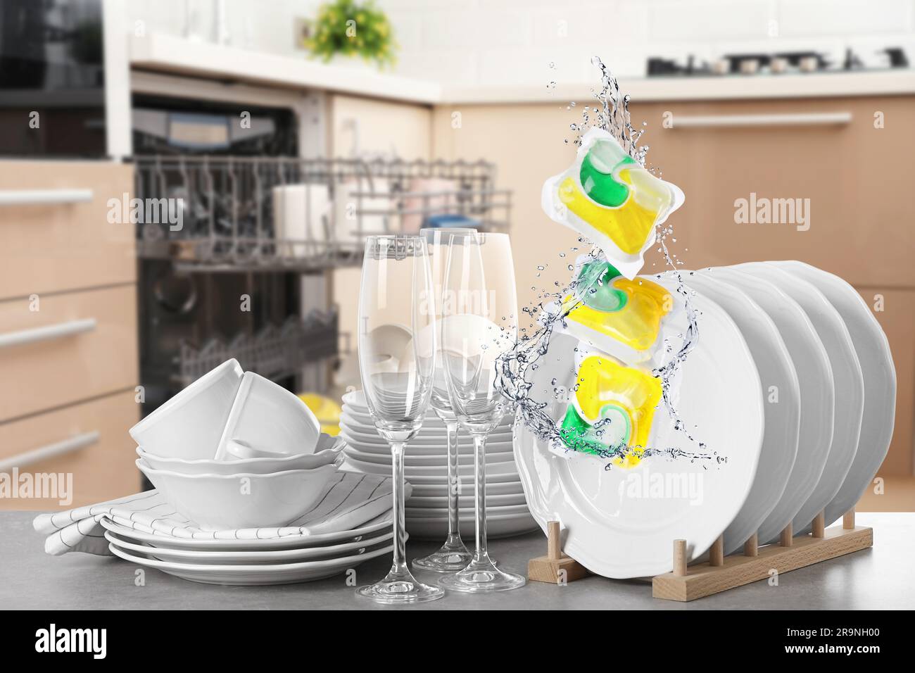 Dishwasher detergents hi-res stock photography and images - Alamy
