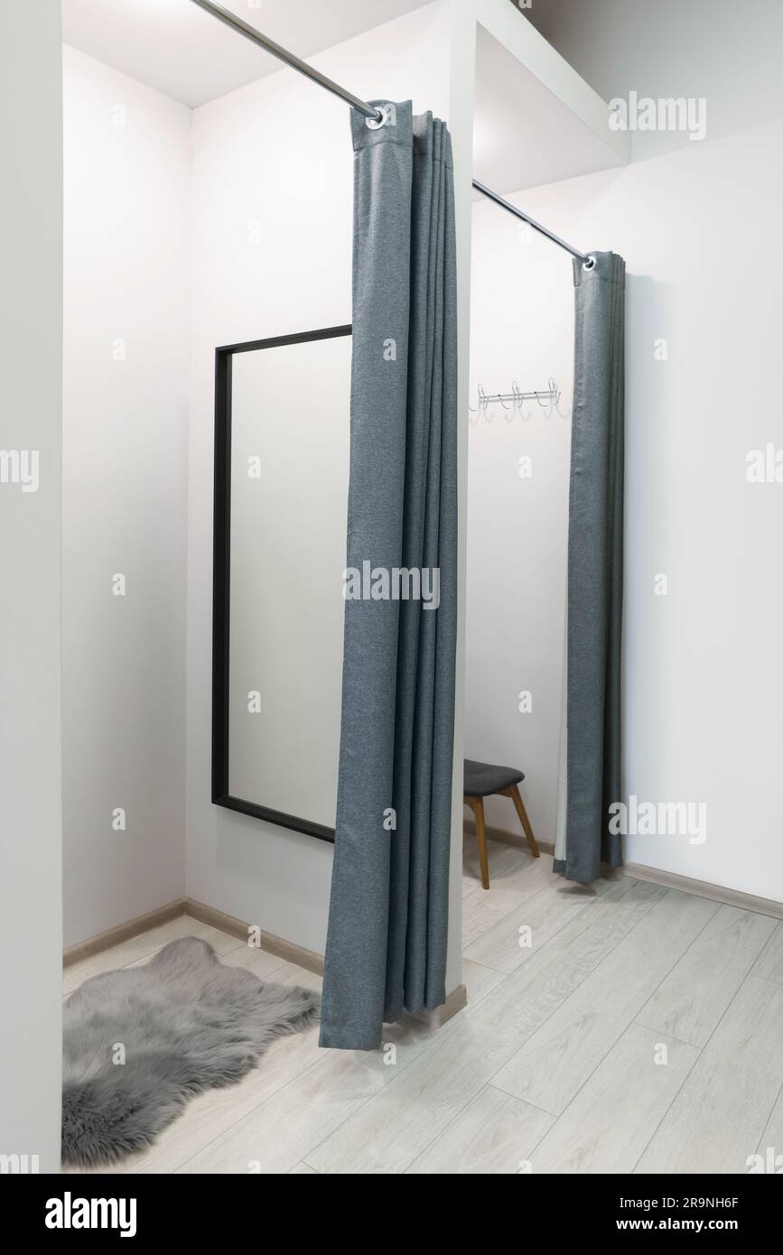 Dressing rooms in fashion store. Interior design Stock Photo - Alamy