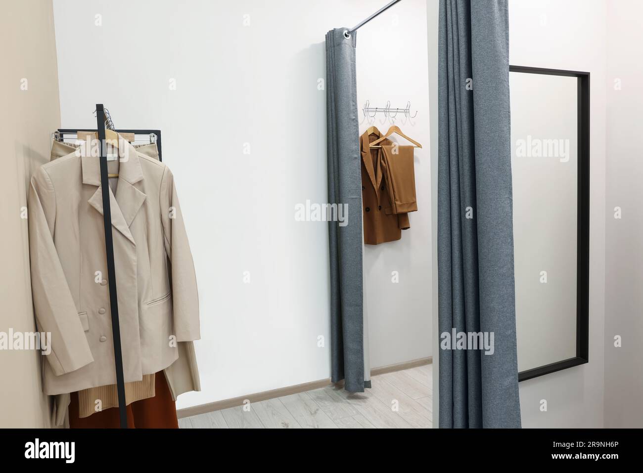 Dressing rooms in fashion store. Interior design Stock Photo - Alamy
