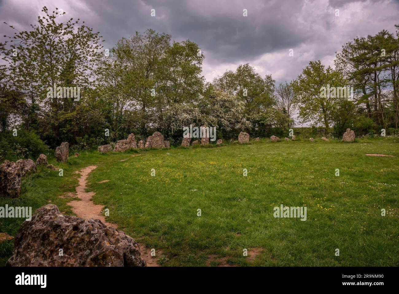 The King's Men Bronze Age stone circle, part of the Rollright Stones on ...