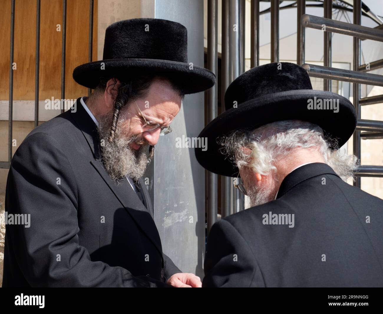 With over 5000 years of turbulent history behind it, Yerushalayim ...