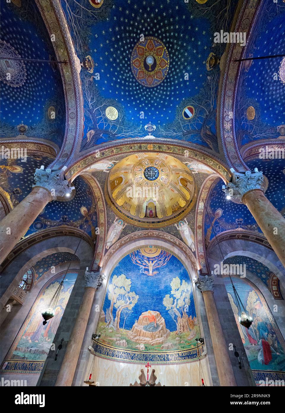 With over 5000 years of turbulent history behind it, Yerushalayim ...