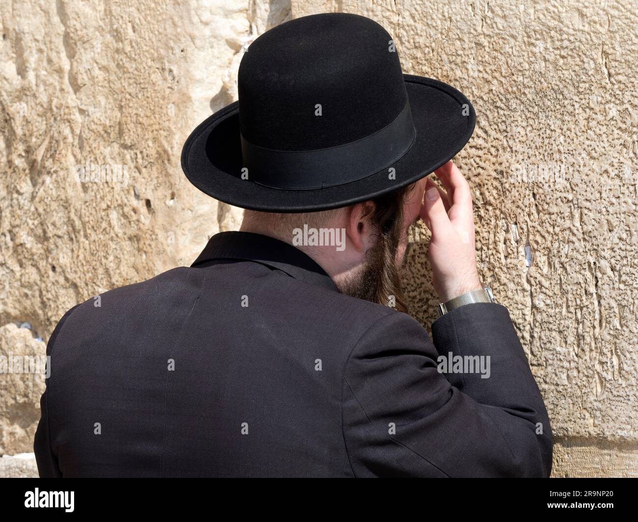 With over 5000 years of turbulent history behind it, Yerushalayim ...