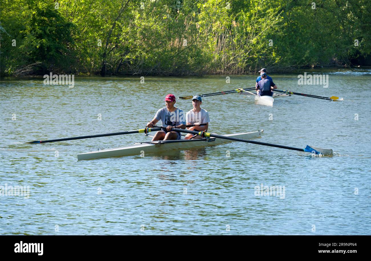 Rowing teams on the Thames at Sandford Village, just by Sandford Lock ...