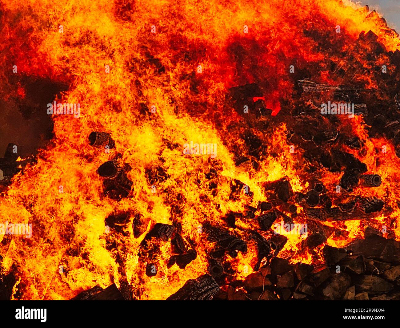 A vast expanse of rocky terrain with molten lava Stock Photo - Alamy