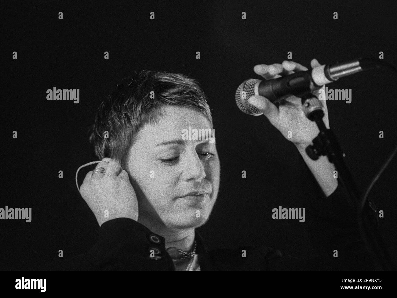 Liz fraser singer hi-res stock photography and images - Alamy