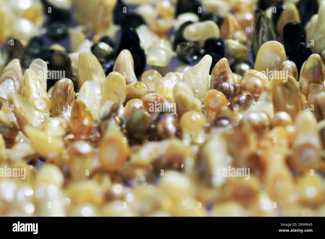 Pearl texture hi-res stock photography and images - Alamy