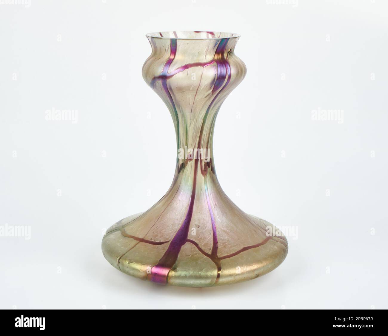 Kralik art nouveau glass vase hi-res stock photography and images - Alamy