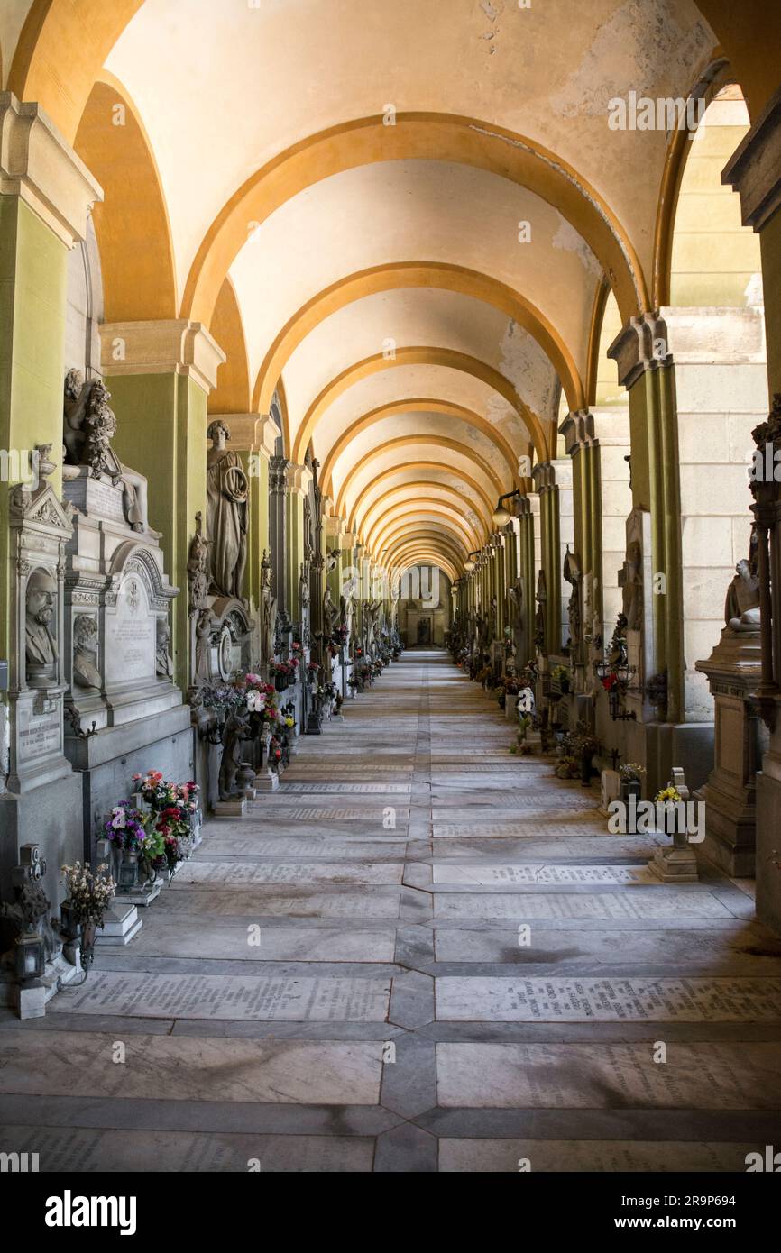 Monumental cemetery of staglieno hi-res stock photography and images ...