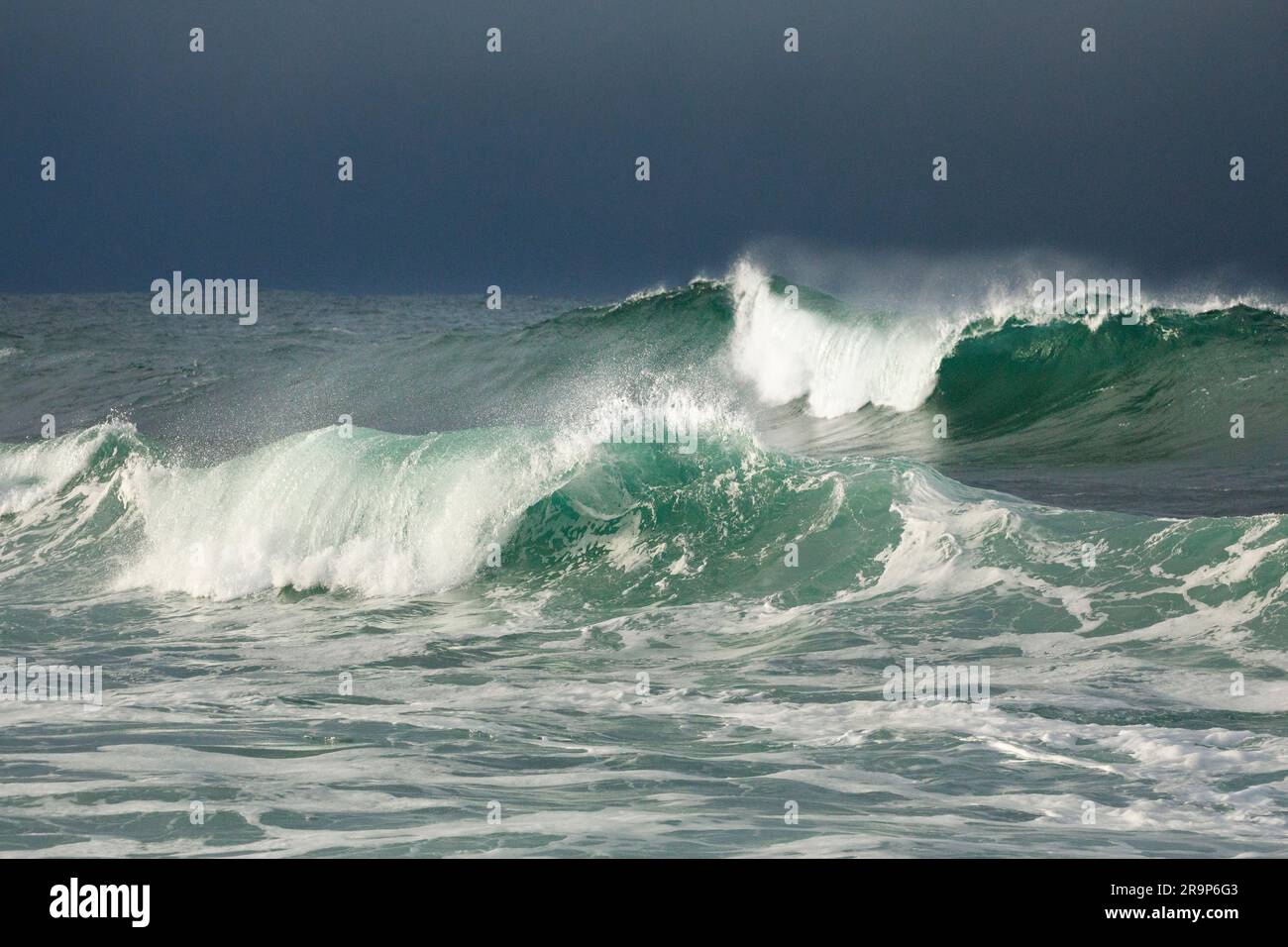 Open sea waves hi-res stock photography and images - Alamy