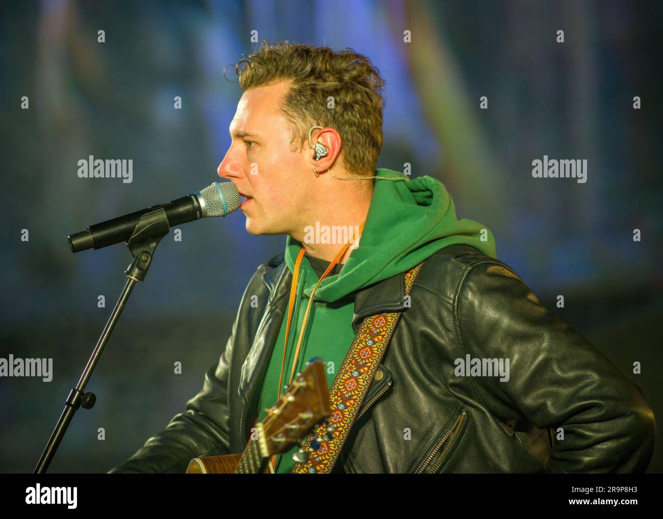 Callum Beattie singing. Picture: Mark Dunn/Alamy Stock Stock Photo - Alamy