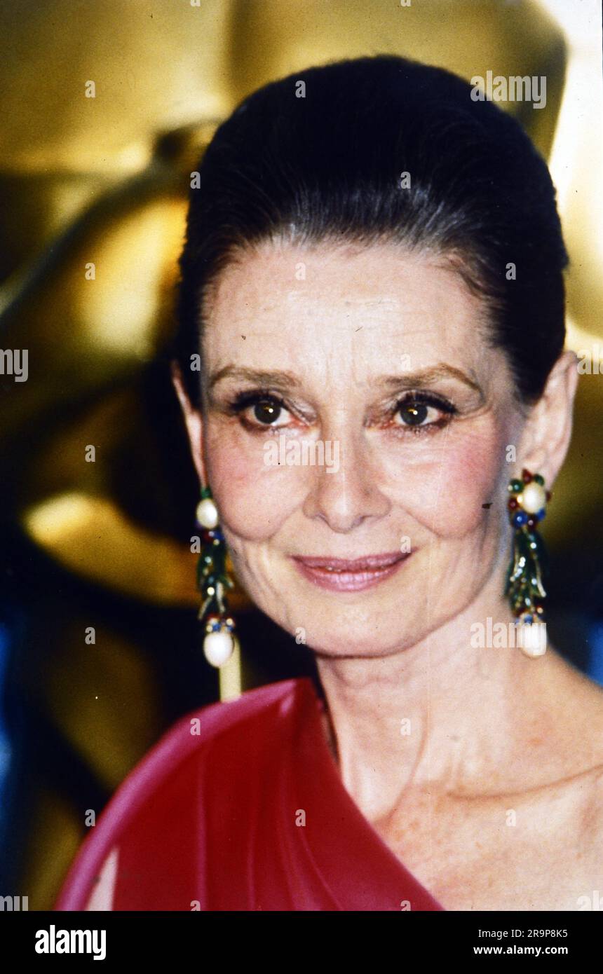 Audrey Snow's Instagram, Twitter & Facebook on IDCrawl