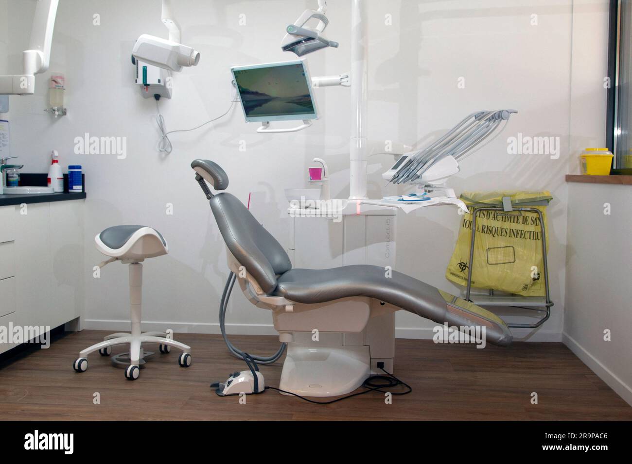 Intuitive controls hi-res stock photography and images - Alamy