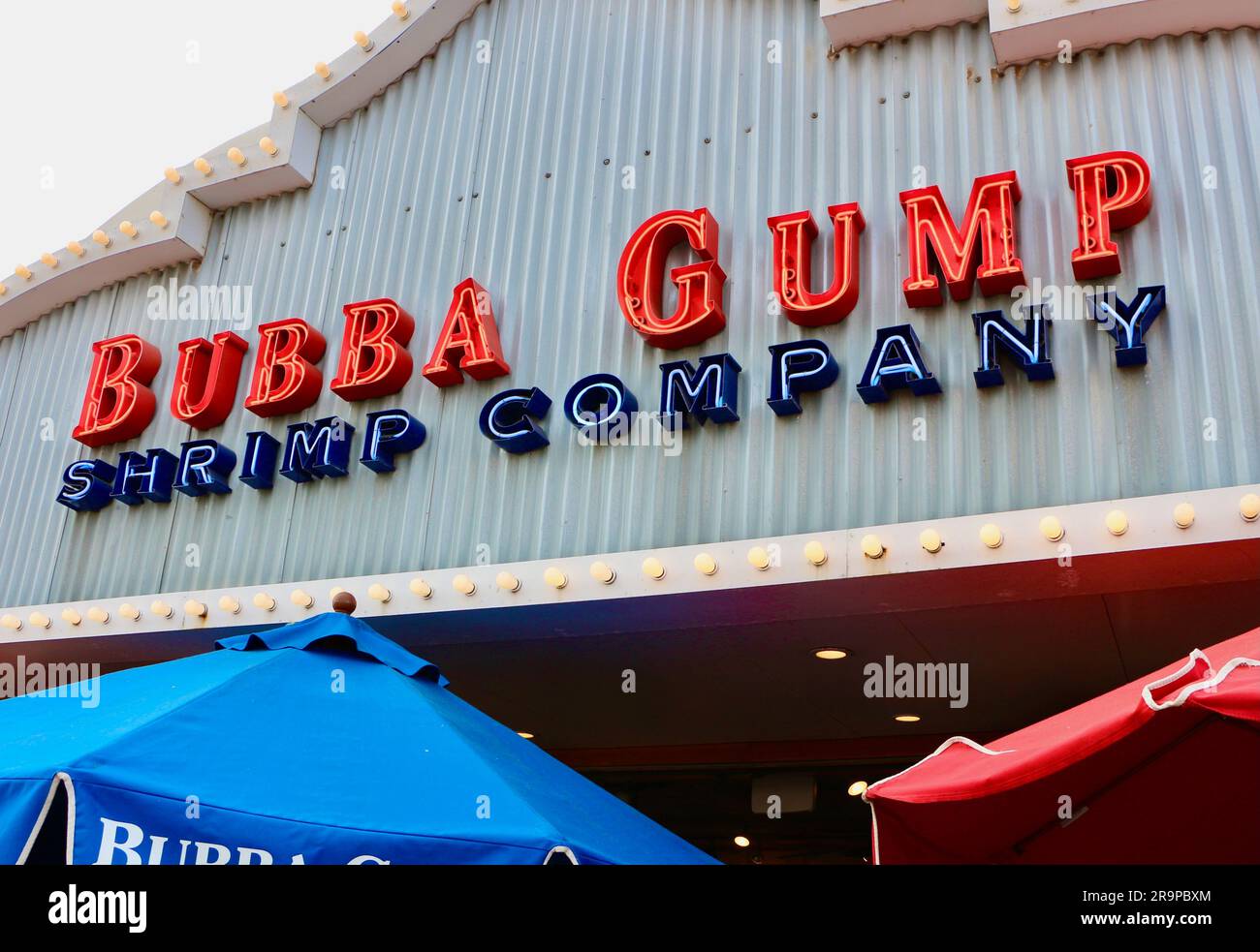 Bubba Gump Shrimp Company American seafood restaurant chain on Santa ...