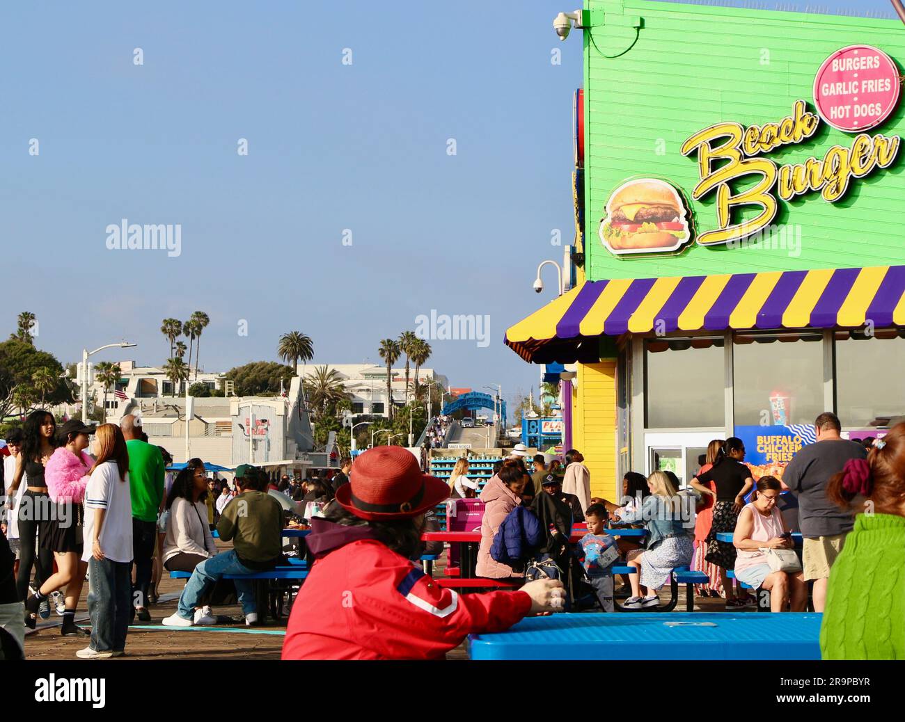 Afternoon sunshine with the Beach Burger fast food restaurant terrace ...