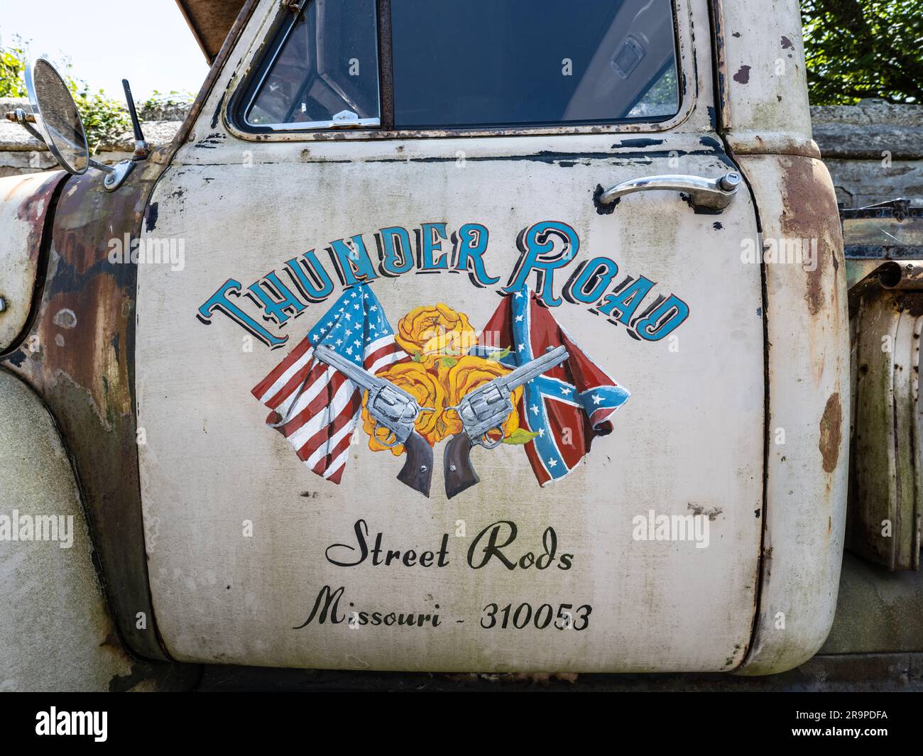 CHEVROLET TRUCK RUSTY VEHICLE STREET RODS MISSOURI 310053 THUNDER ROAD ...
