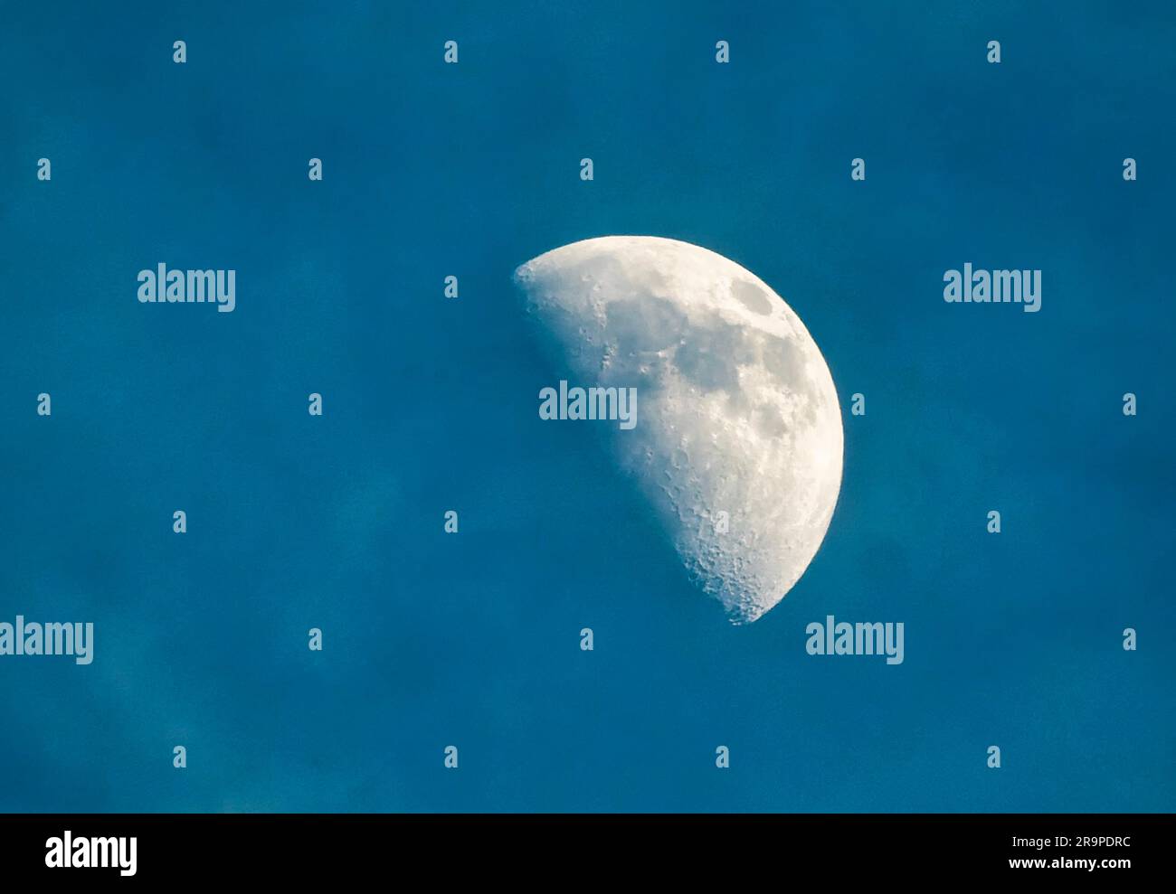 Outer space in the evening hi-res stock photography and images - Alamy