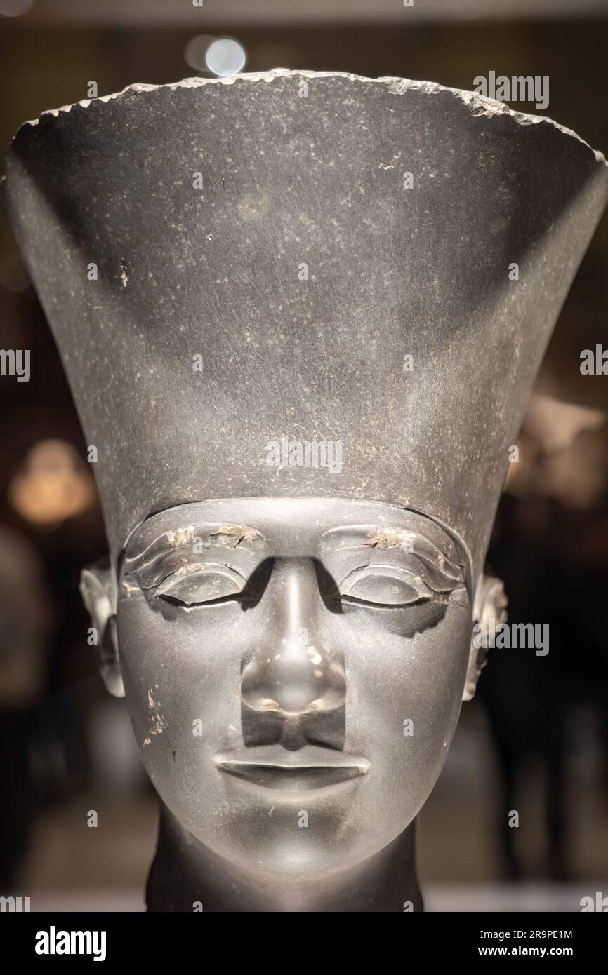King amenhotep ii hi-res stock photography and images - Alamy