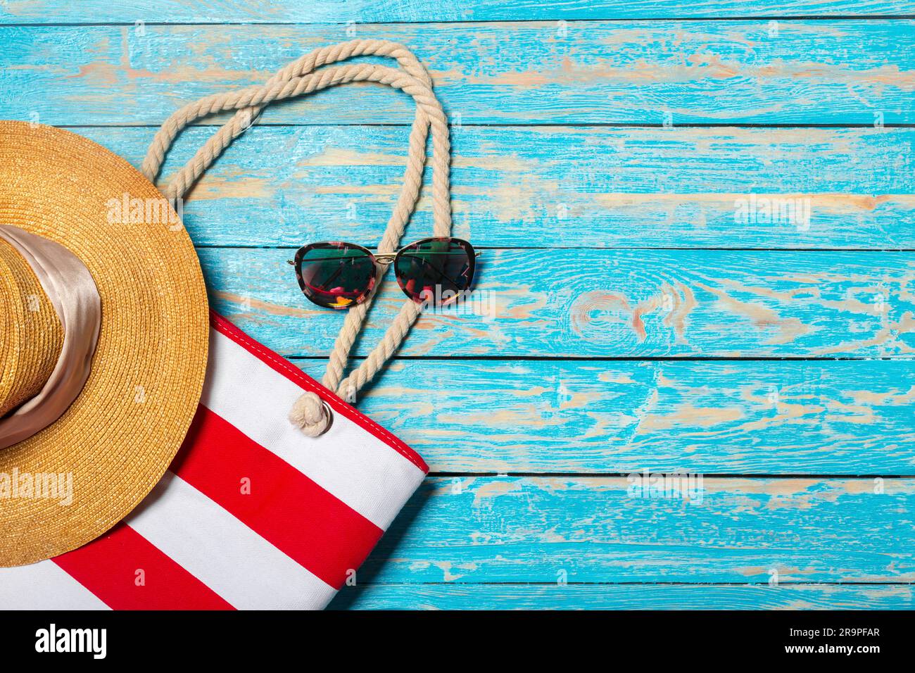 Summer holiday background with beach items Stock Photo - Alamy