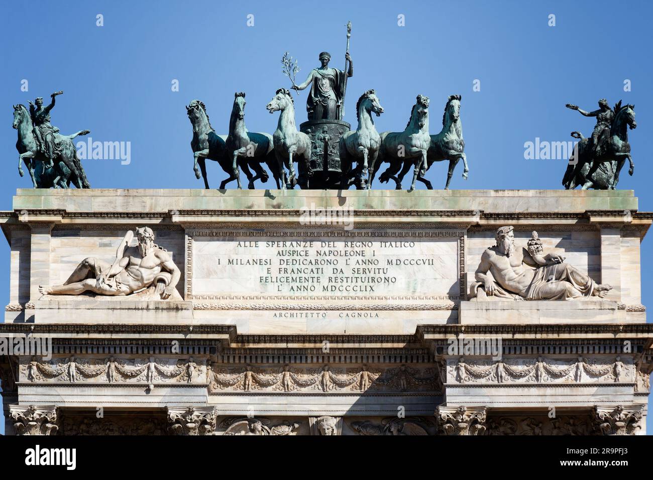 The Sestriga "Minerva of Peace" by Abbondio Sangiorgio - Arco della ...