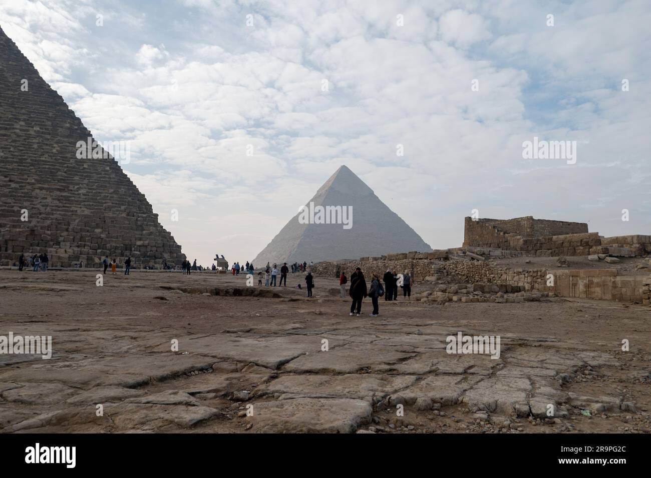 Tourists at the Egyptian Pyramids Stock Photo - Alamy