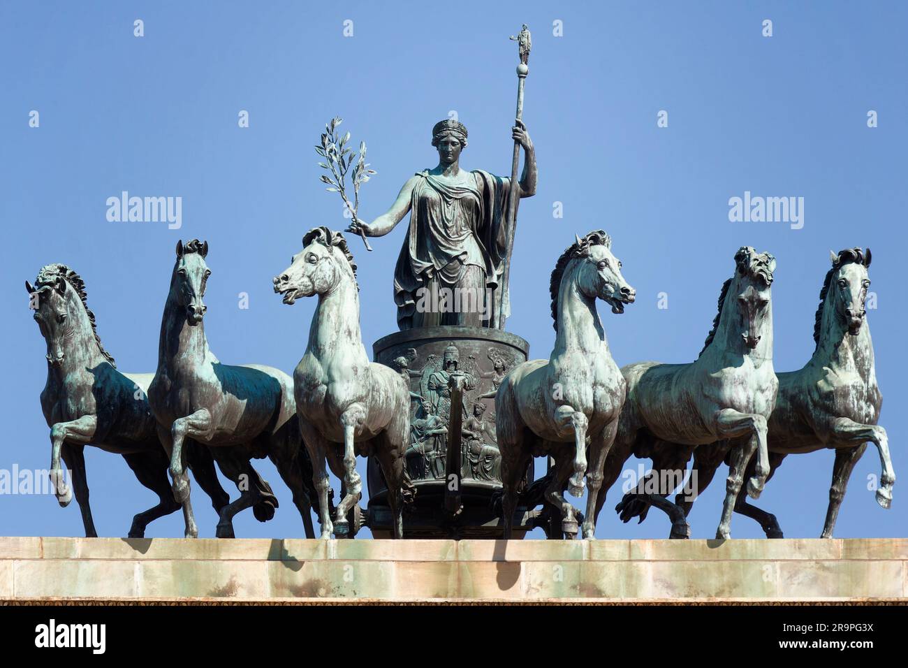 The Sestriga "Minerva of Peace" by Abbondio Sangiorgio - Arco della ...