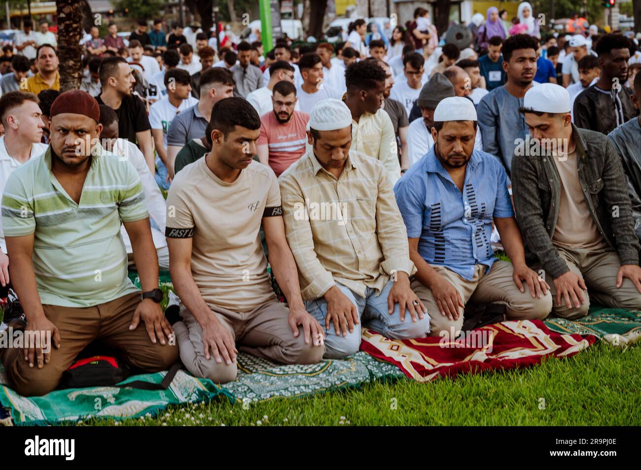 Kurban bayrami hi-res stock photography and images - Alamy