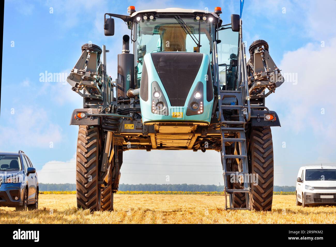 High wheelbase hi-res stock photography and images - Alamy