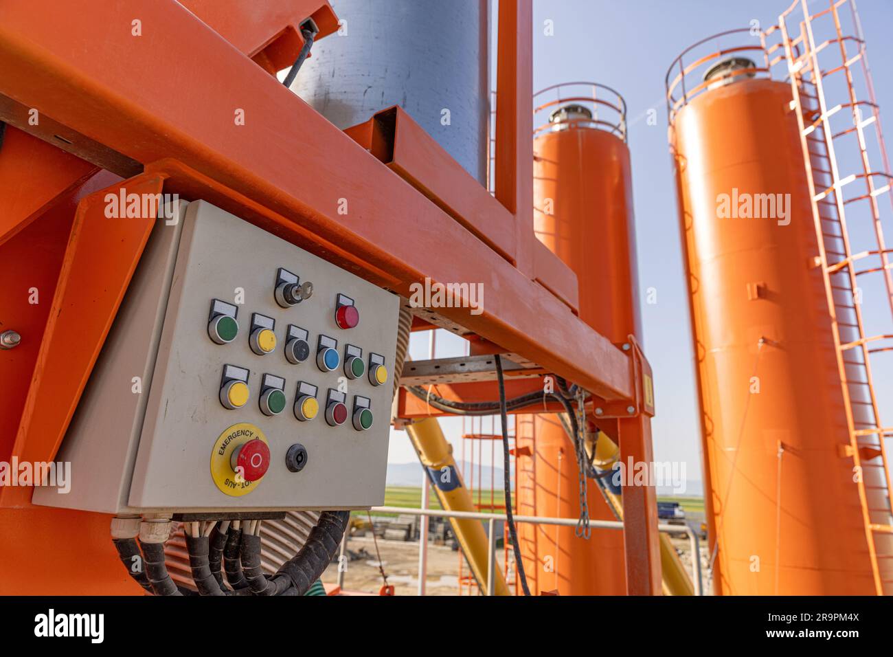 Cement concrete plant controller. Industrial silos for the production ...