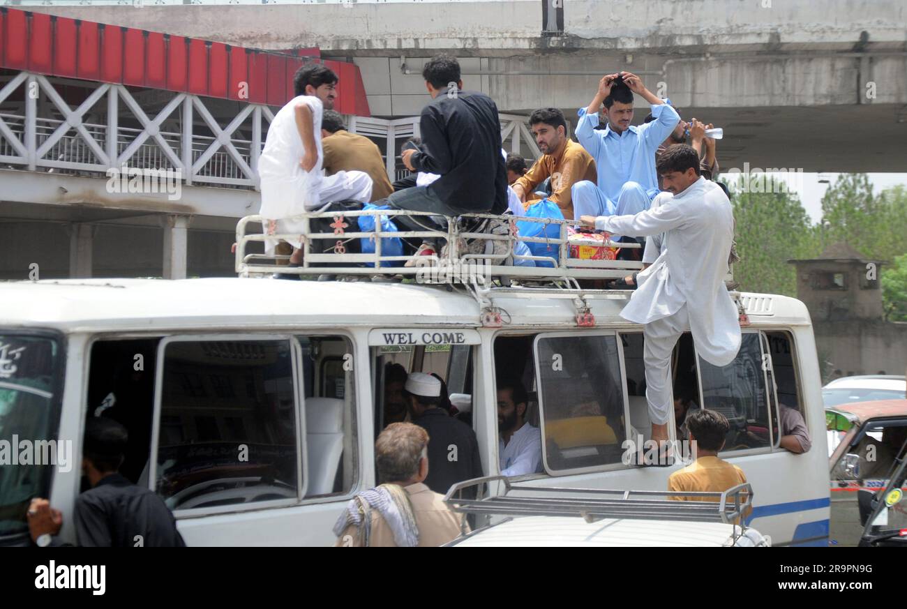 Pakistan bus station hi-res stock photography and images - Alamy