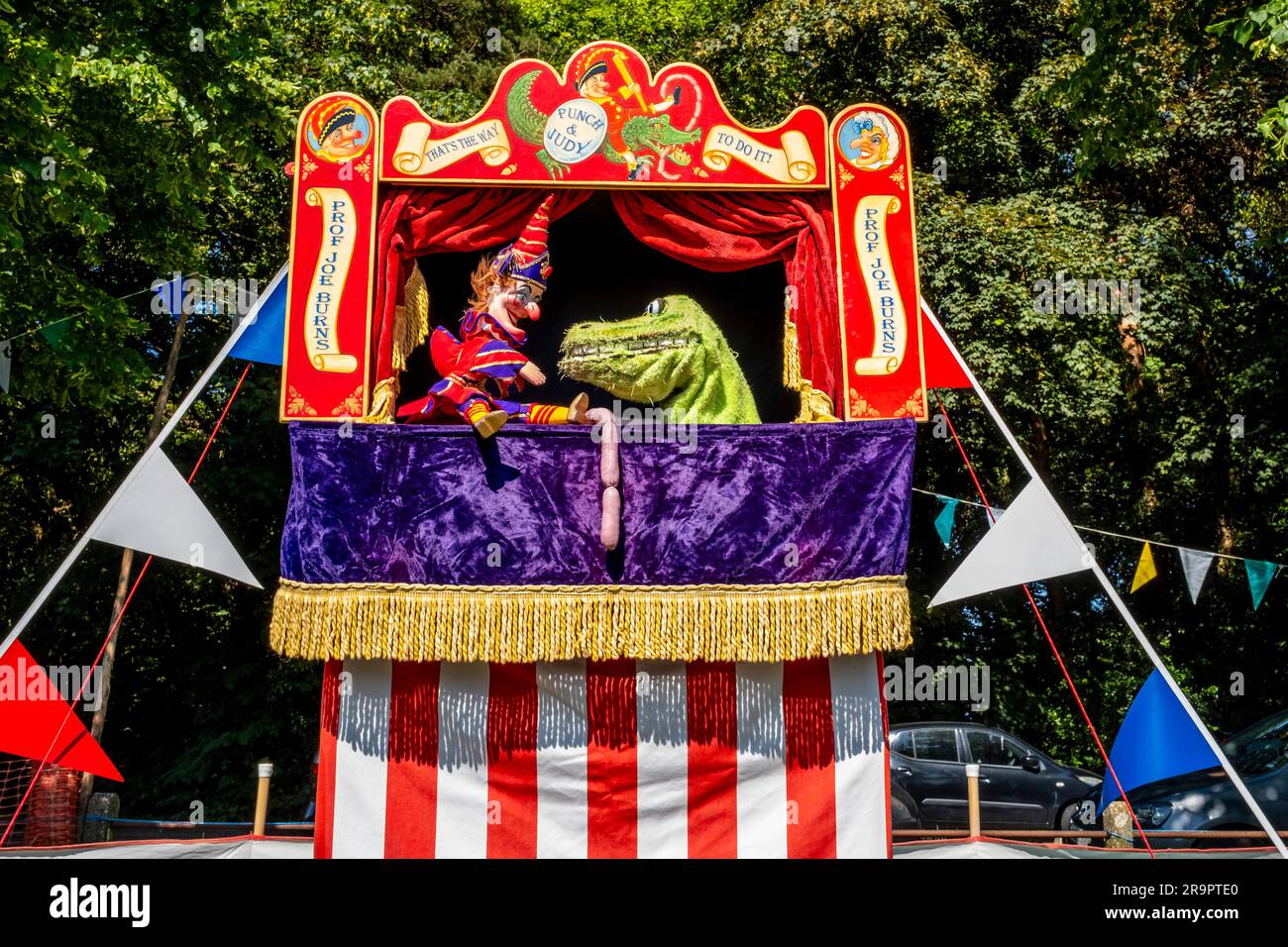 A Traditional Punch and Judy Show At The Nutley Village Fete, Nutley ...