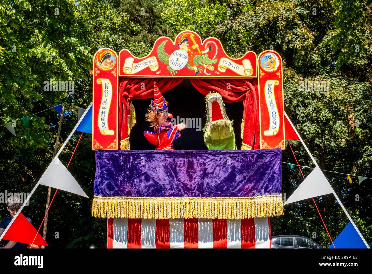 A Traditional Punch and Judy Show At The Nutley Village Fete, Nutley ...