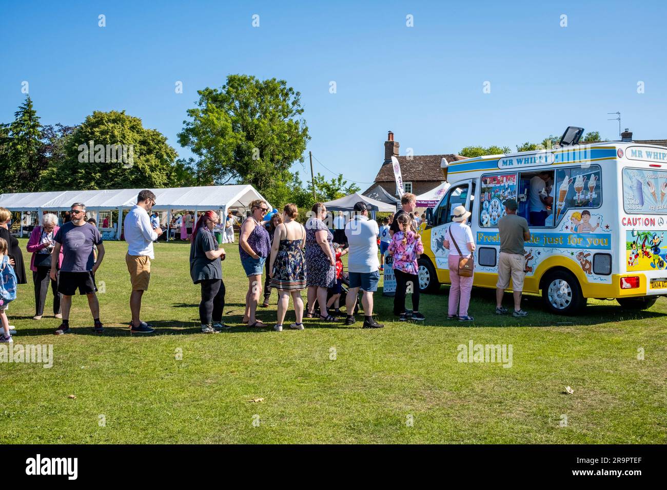 Ice cream van serving hi-res stock photography and images - Alamy