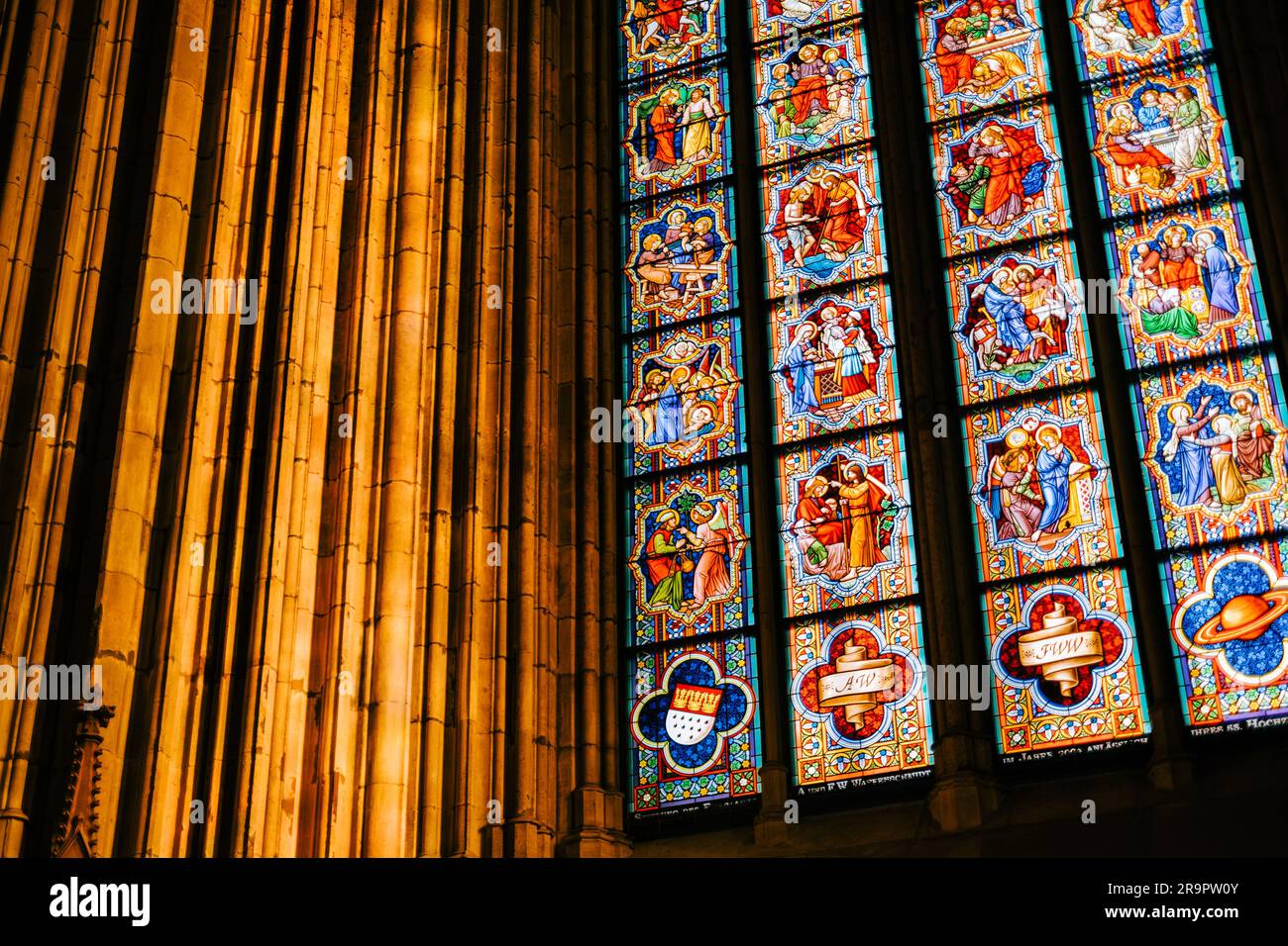 Köln dom altar hi-res stock photography and images - Alamy