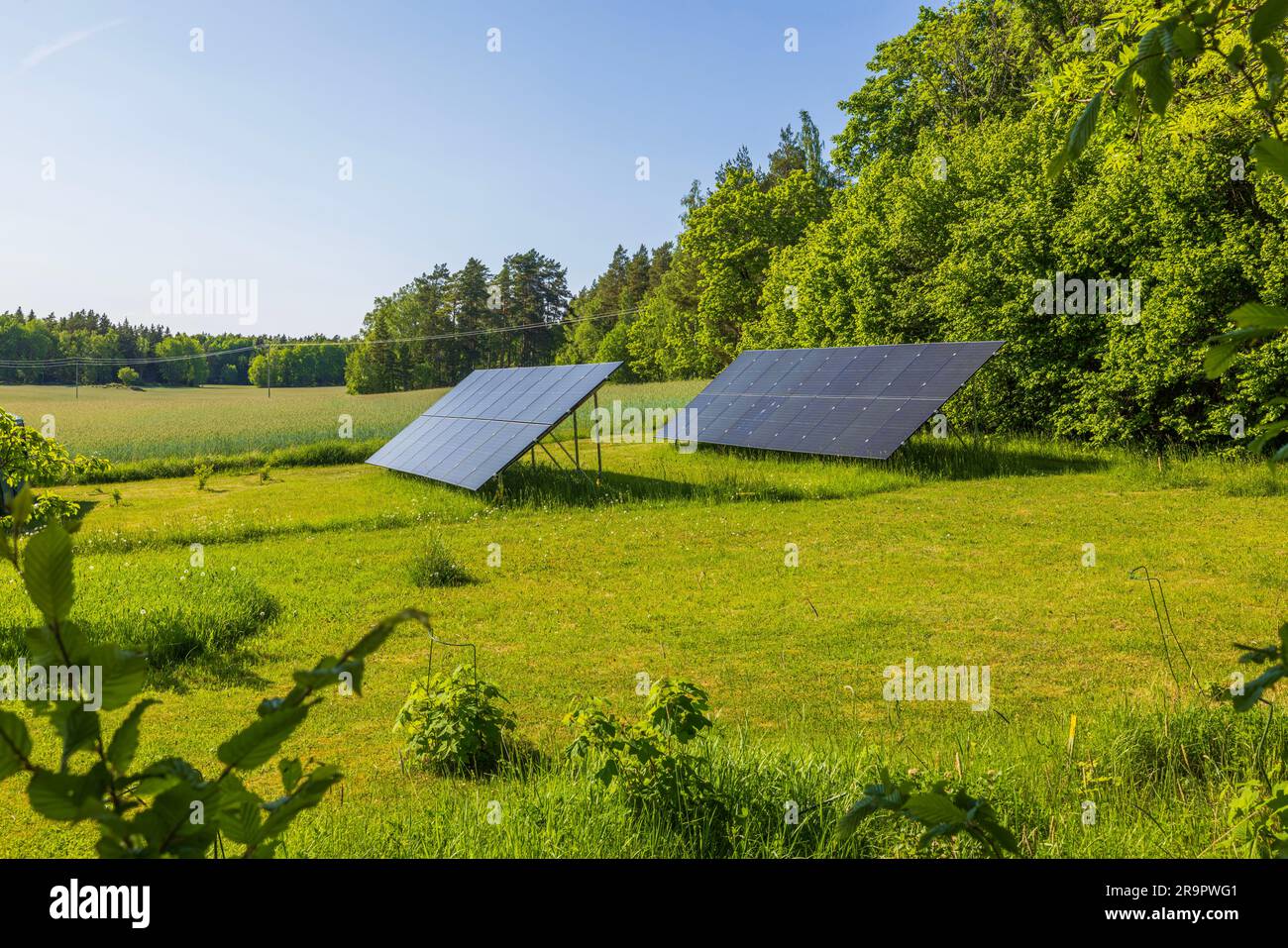 White house installed solar hi-res stock photography and images - Alamy