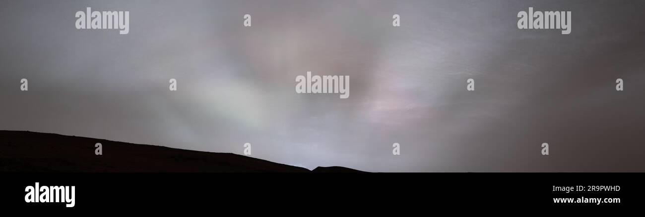 Curiosity Views First Martian 'Sun Rays'. NASA's Curiosity Mars rover ...