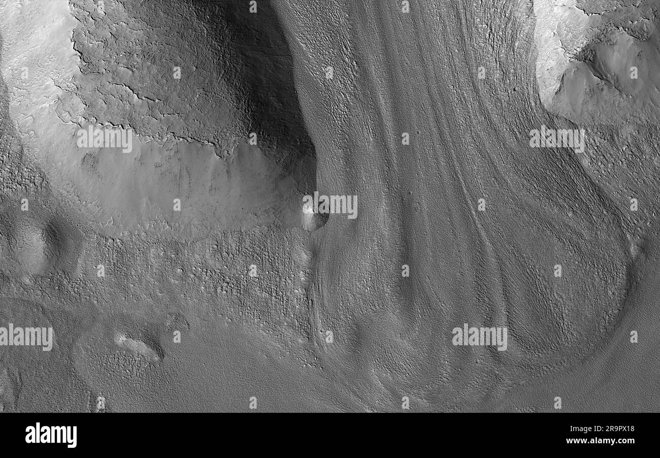 Images from Mars show mid-latitude locations with features resembling ...