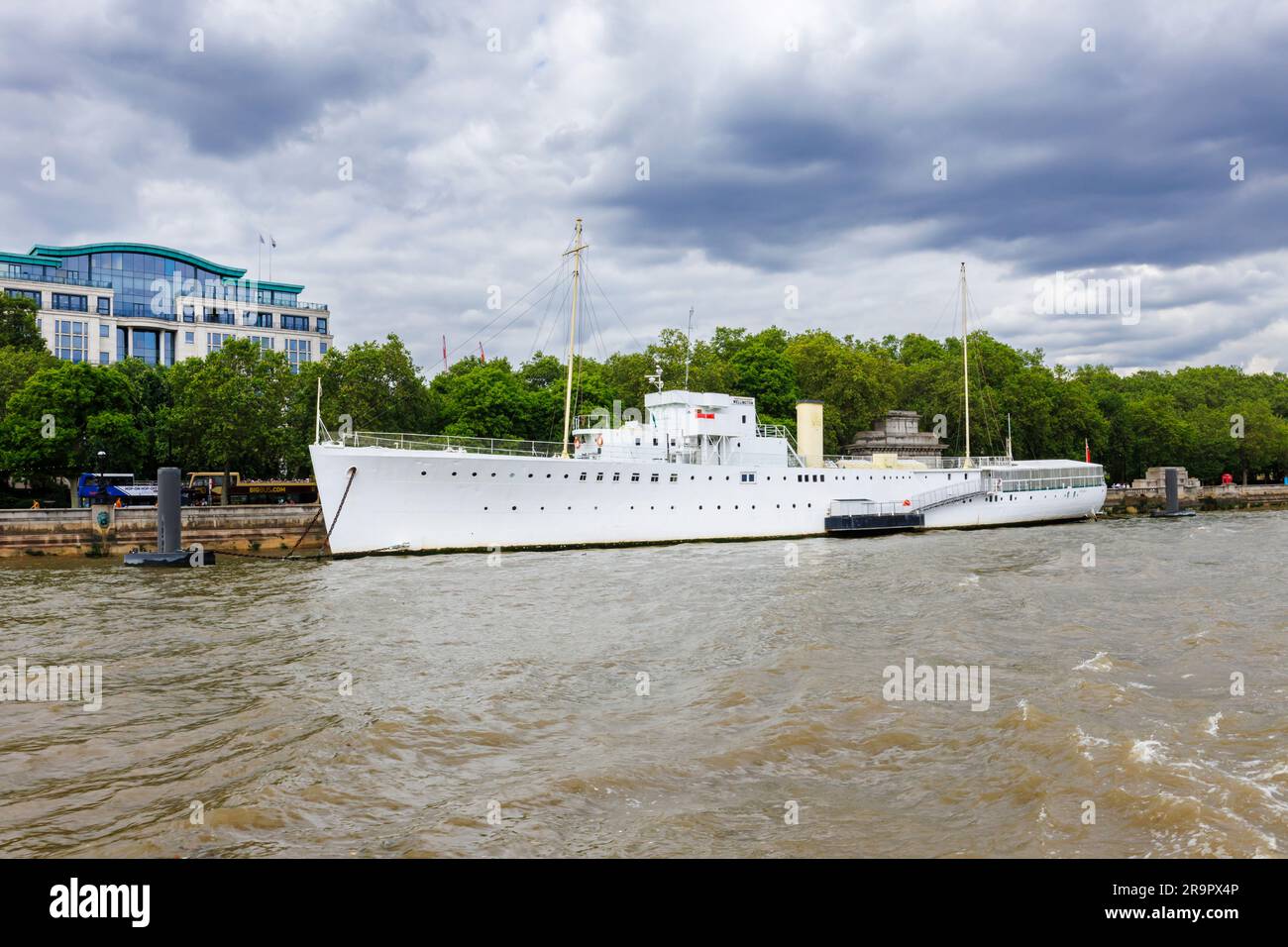 HQS Wellington, home of the Honourable Company of Master Mariners ...