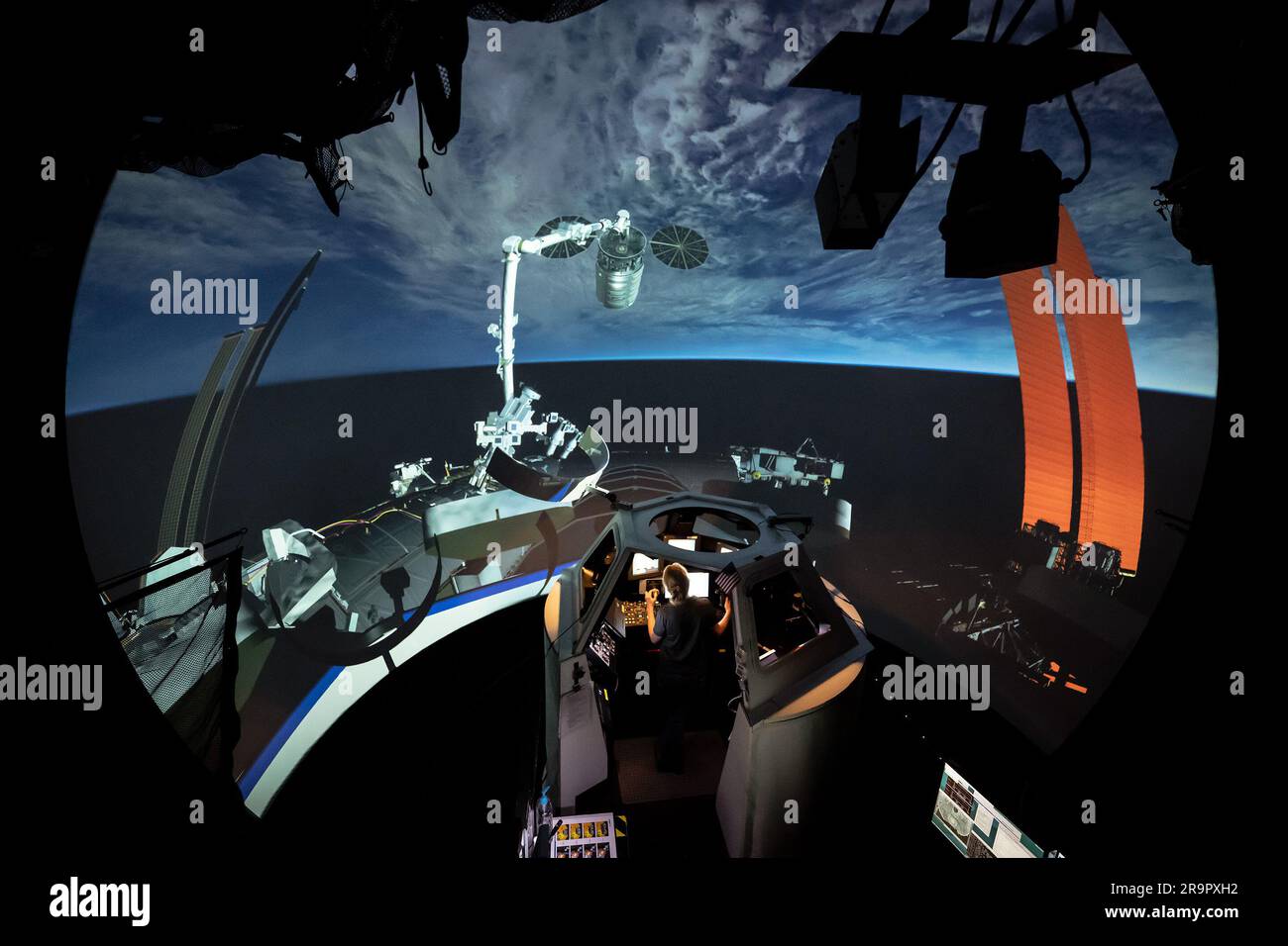 . Mastering the art of space robotics, NASA astronaut Loral O’Hara ...