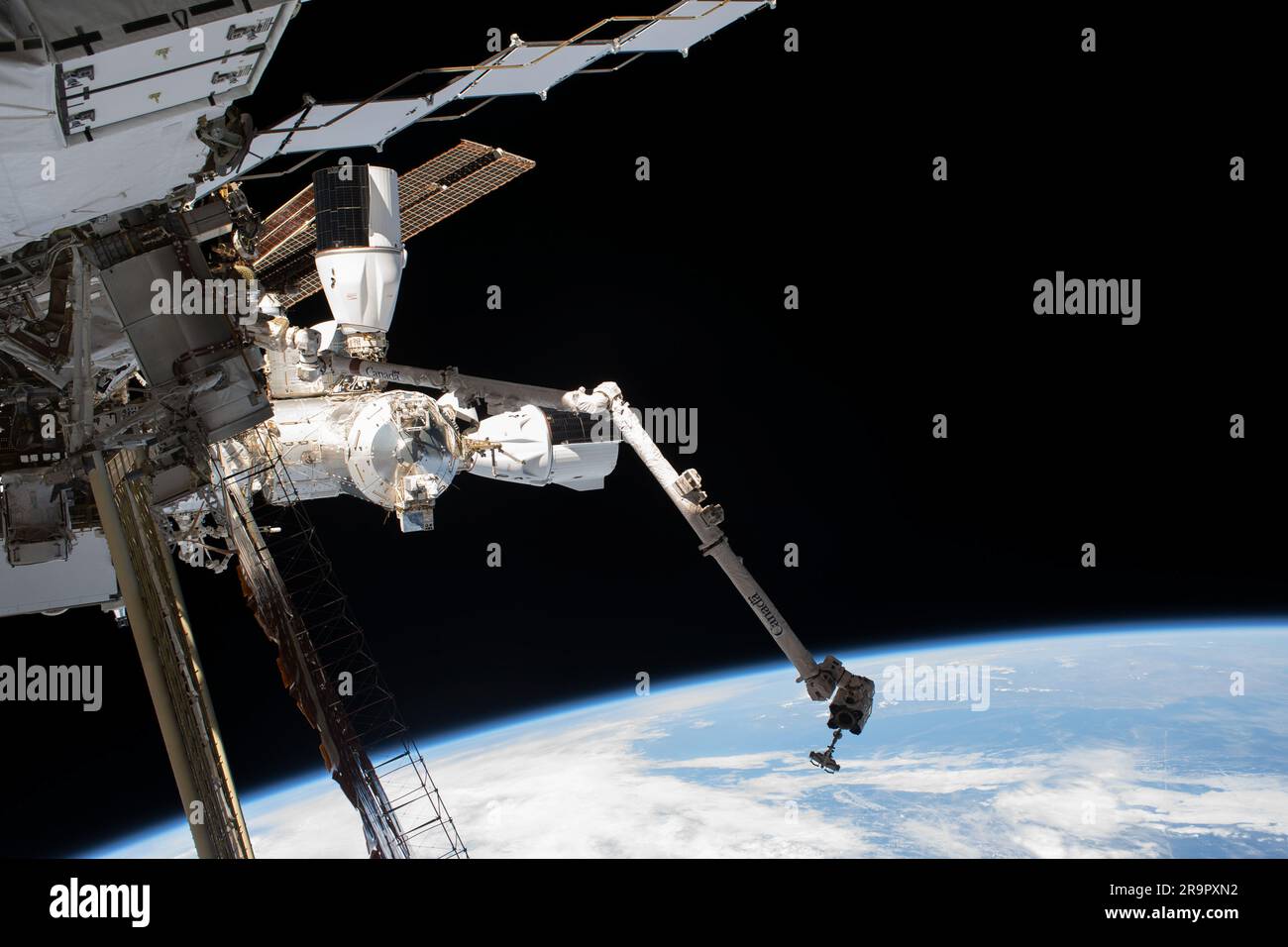 Port 6 truss structure hi-res stock photography and images - Alamy