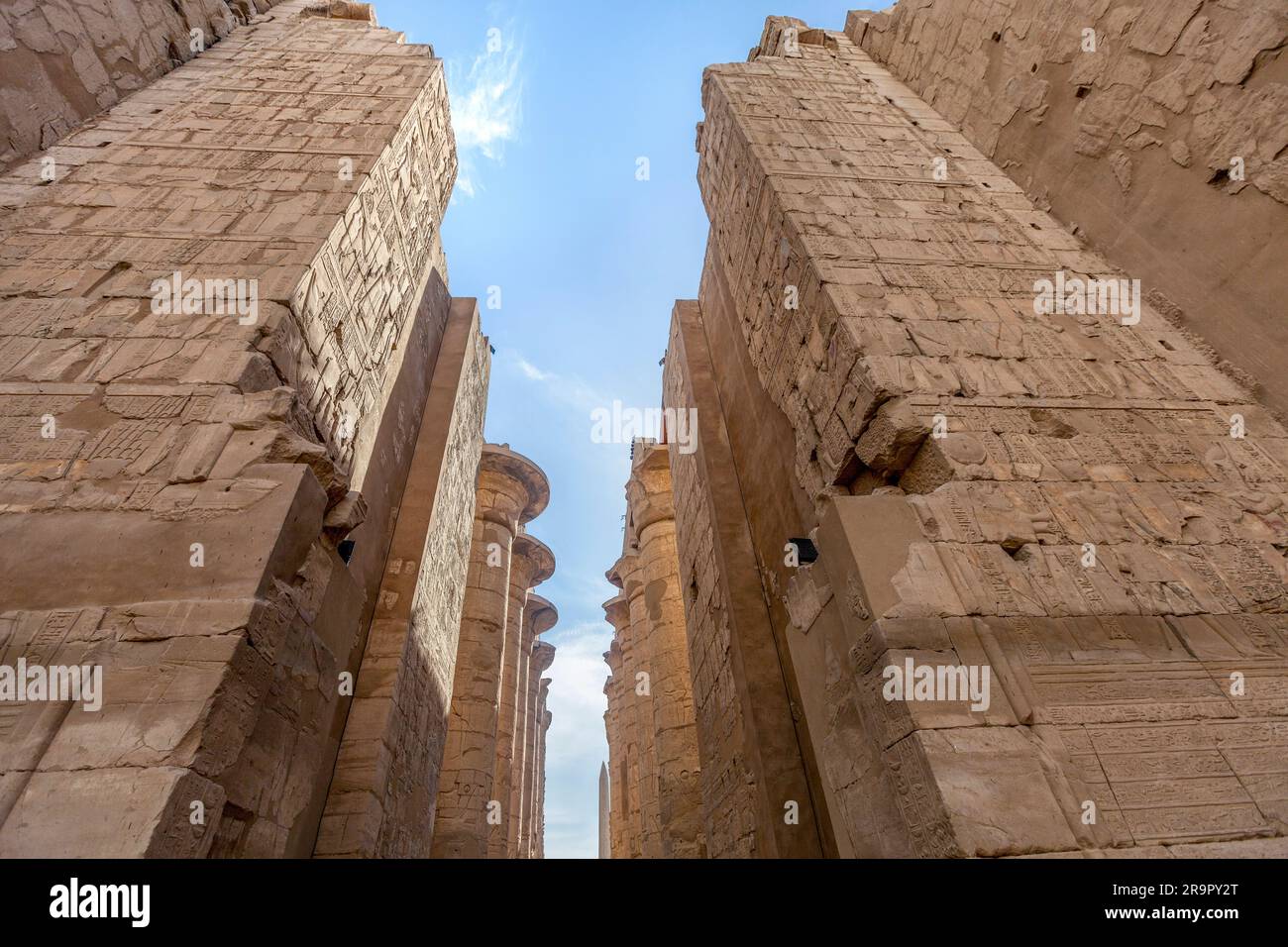 Main entrance to the Karnak Temple complex in Luxor Stock Photo - Alamy