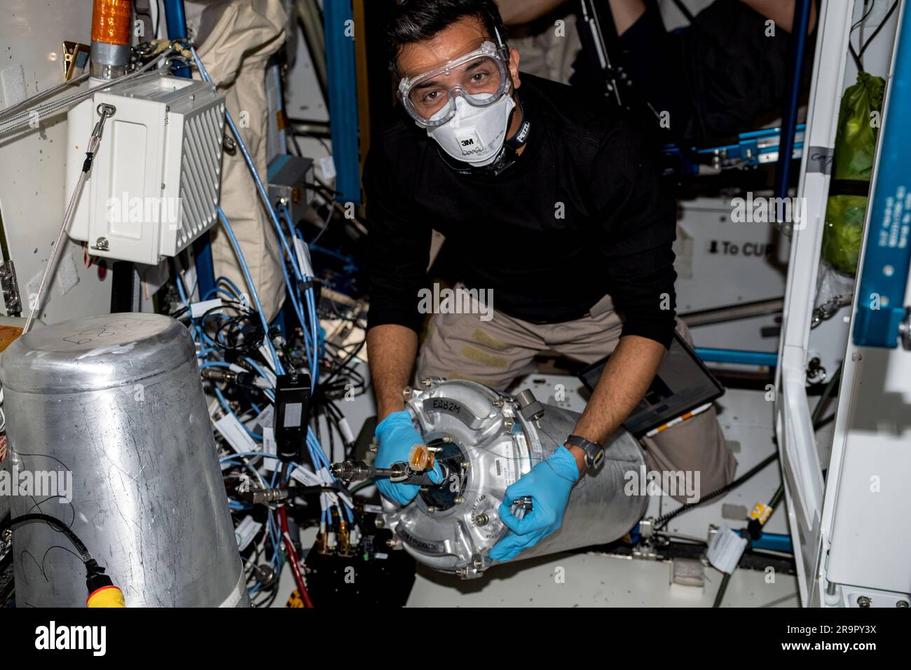 . iss068e076277 (March 24, 2023) - UAE (United Arab Emirates) astronaut ...