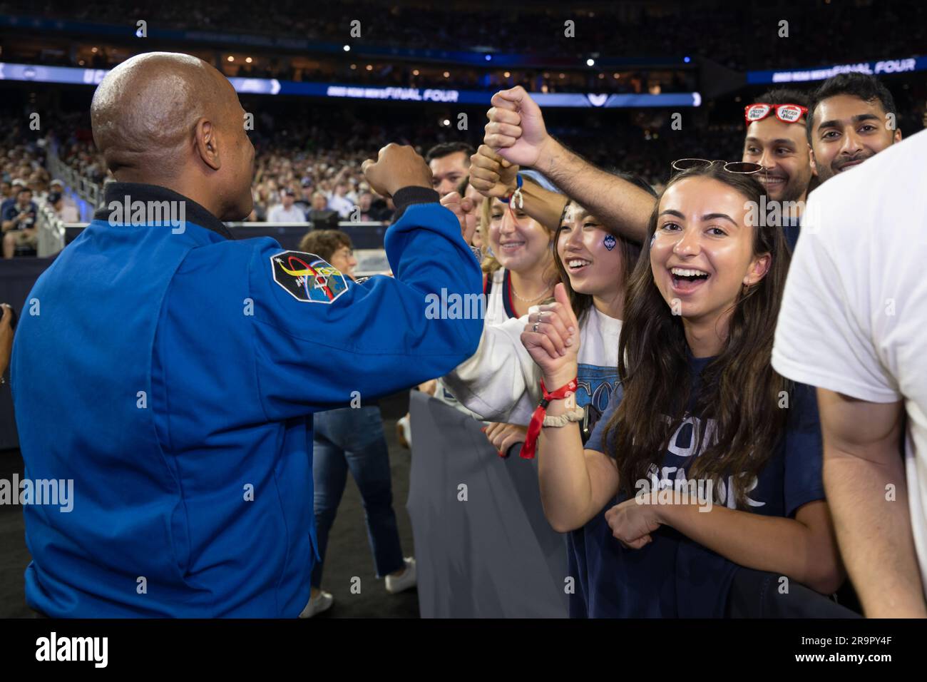 . jsc2023e018330 (April 3, 2023) – NASA astronaut Artemis II Pilot ...