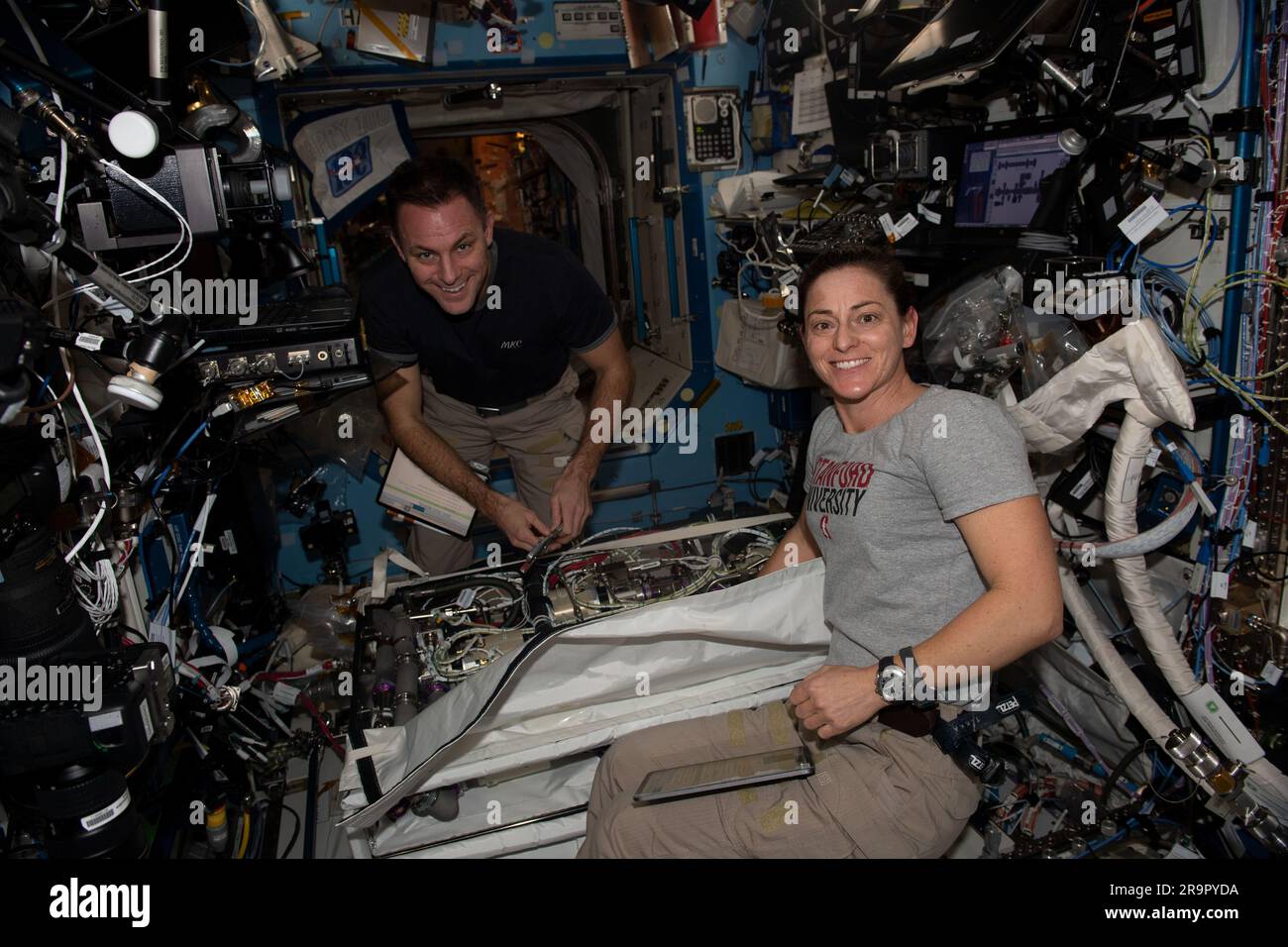 . iss068e051639 (Feb. 13, 2023) - Expedition 68 Flight Engineers Josh ...