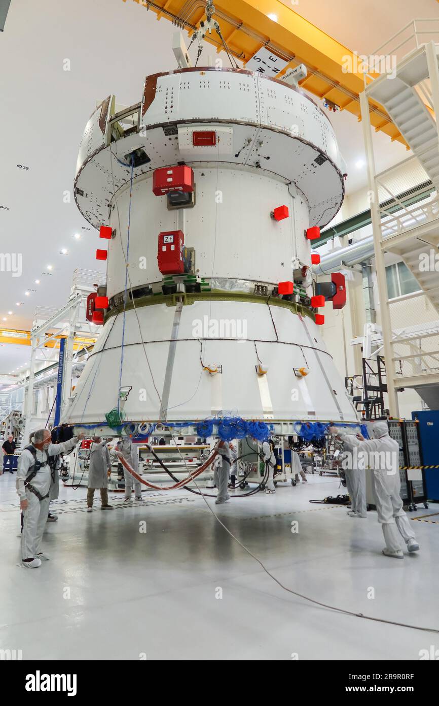 Artemis II SM Move to Fast Cell. The European Service Module (ESM) for ...