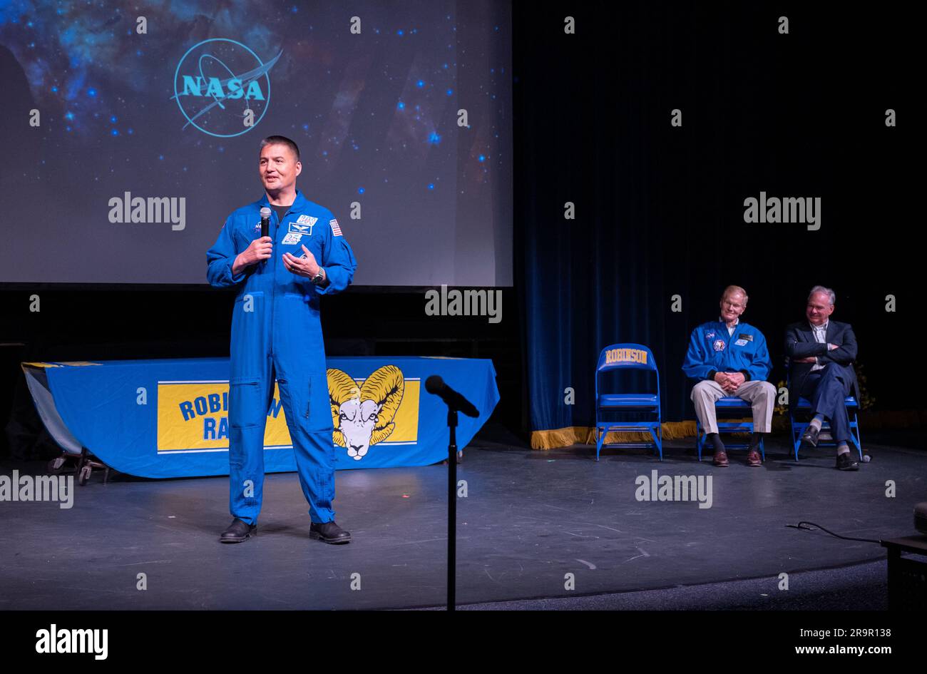 Senator tim kaine d va hi-res stock photography and images - Alamy
