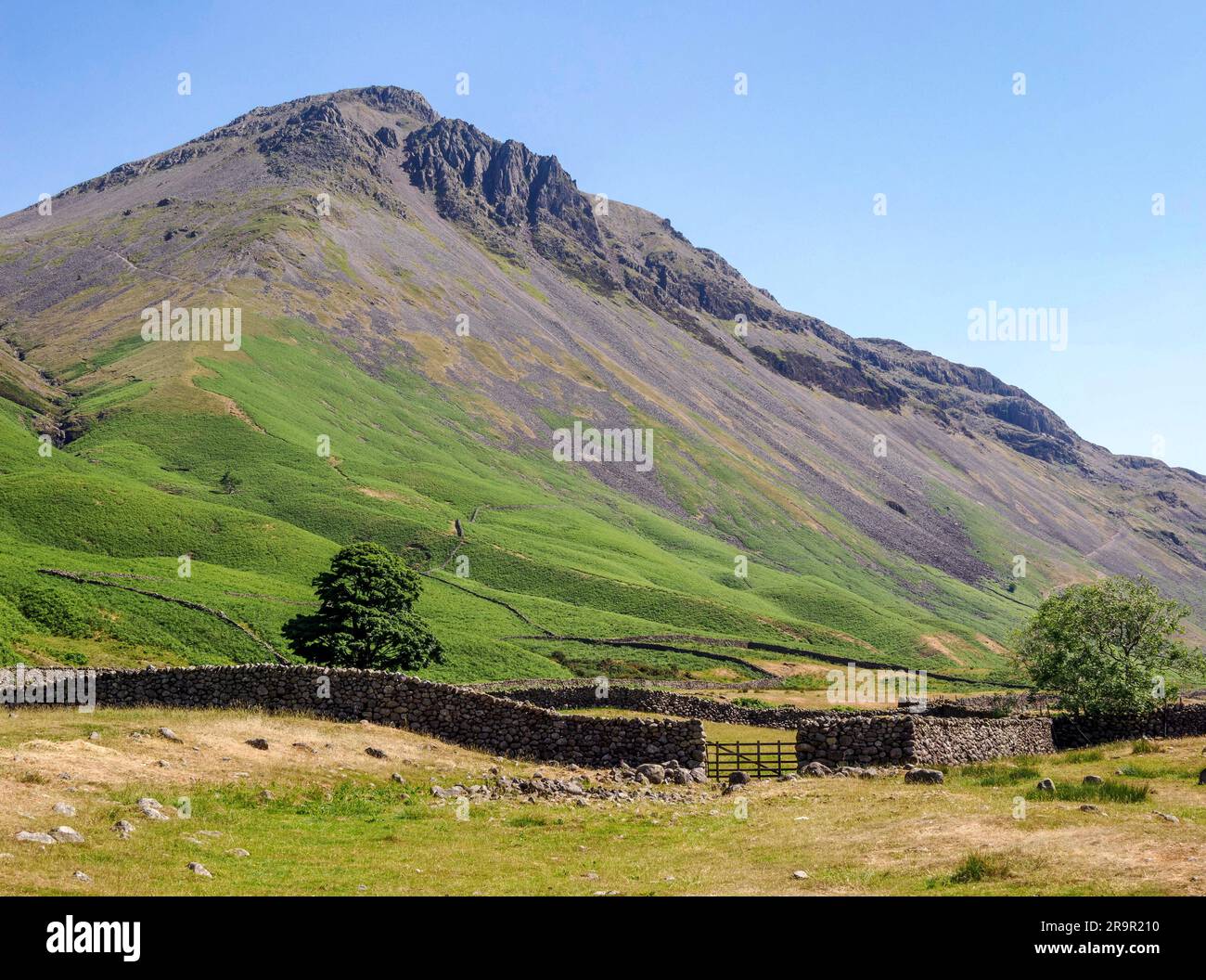 Great Gable and the crags of Great Napes from Wasdale Head on an ...