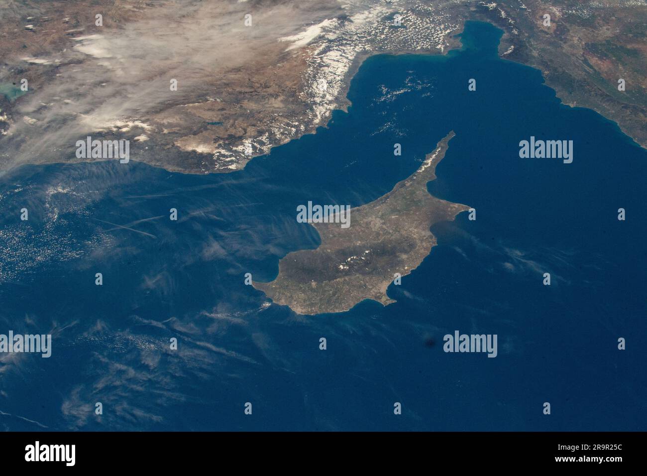 Cyprus united arab emirates hi-res stock photography and images - Alamy