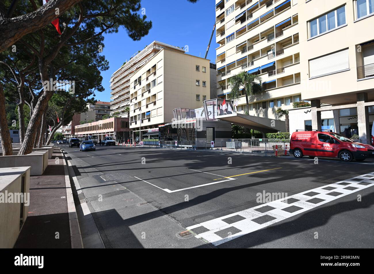 F1 car top view hi-res stock photography and images - Alamy