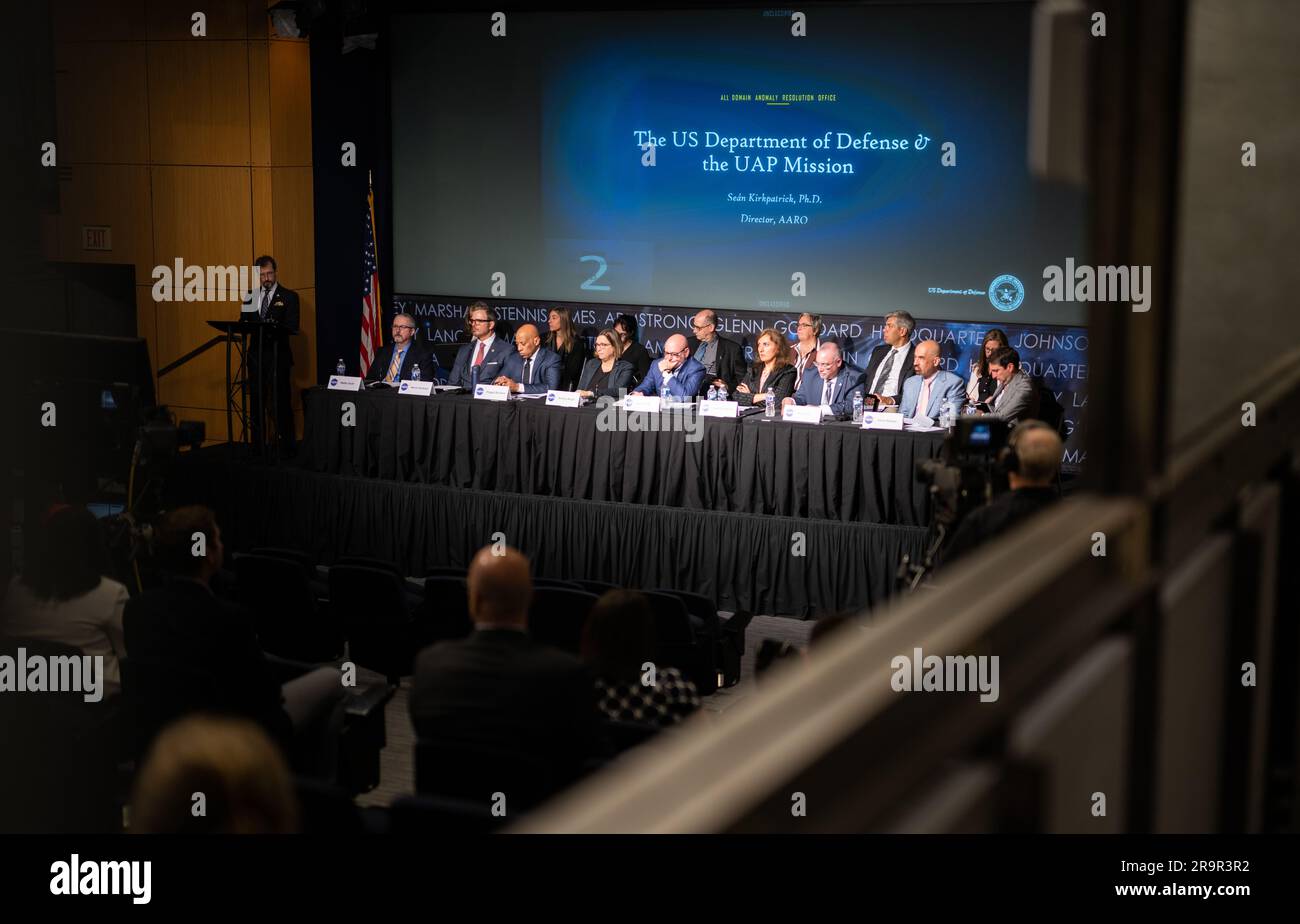 Anomaly resolution office hi-res stock photography and images - Alamy